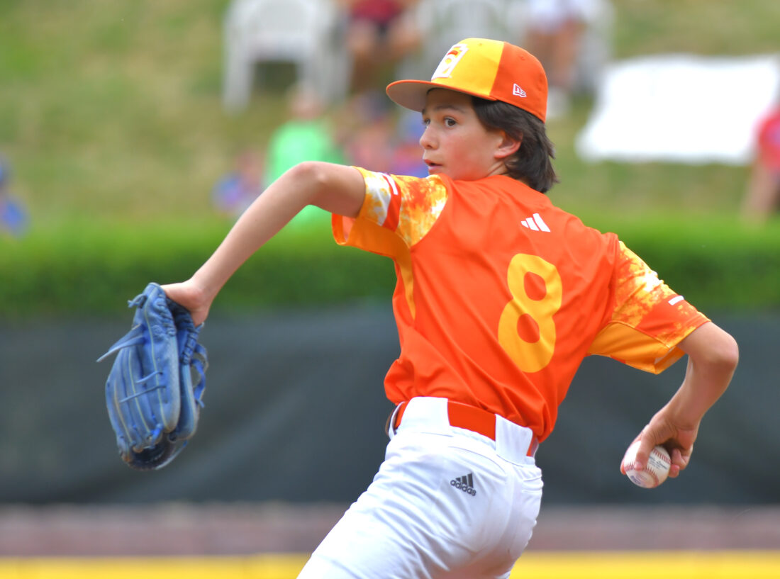 Texas defeats Washington in an absolute thriller of a game at Lamade ...